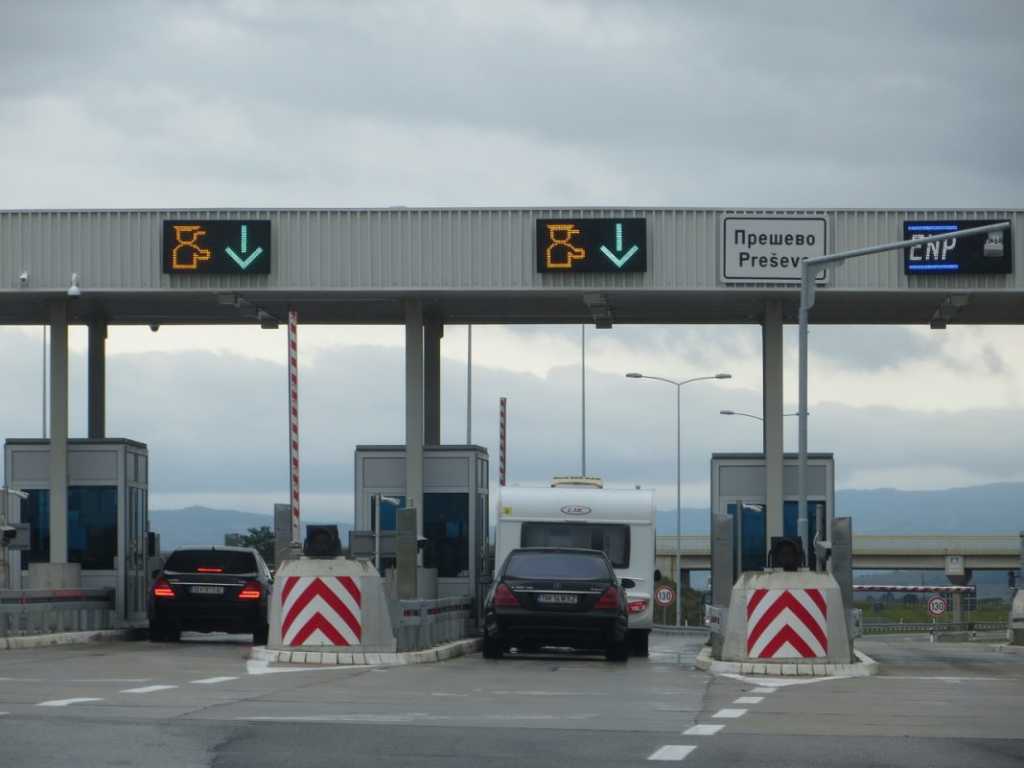 Broj vozila na putevima Srbije uvećao prihode od putarina - Vranjski ...