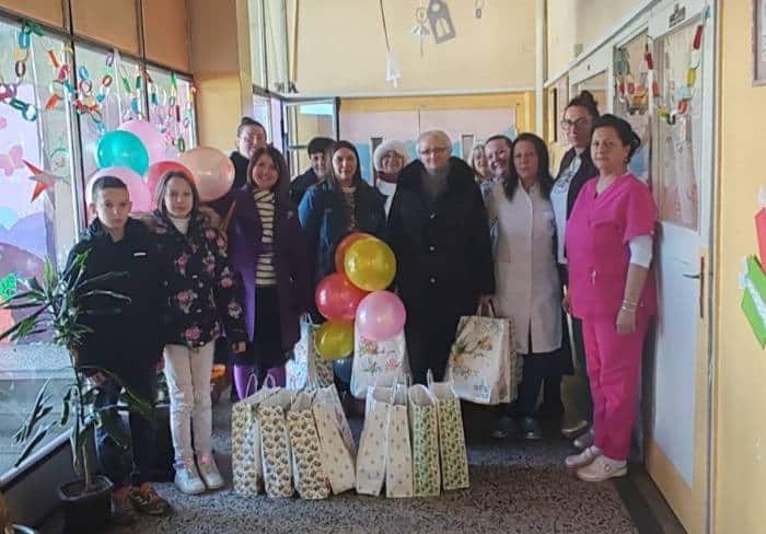 KOLO SRPSKIH SESTARA:Darovi za decu i majke na hrišćanski praznik ...